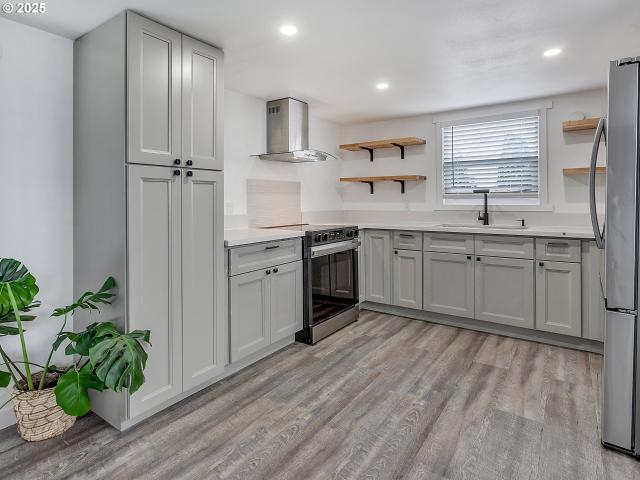 620 SE 2nd Ave, Canby, OR 97013 | MLS #747508 | Compass