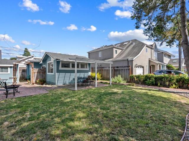 620 Sunset Drive
