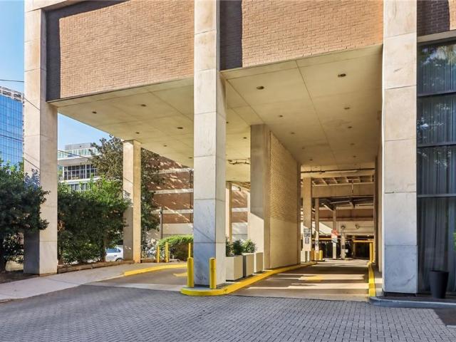 620 Peachtree Street NE 904