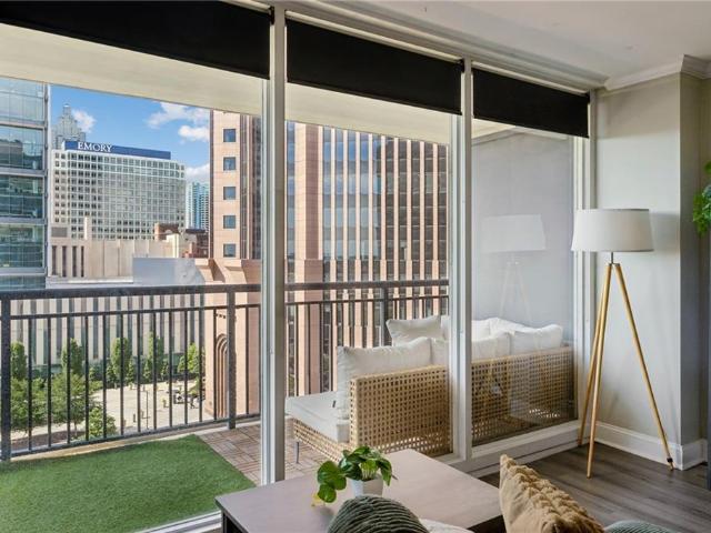 620 Peachtree Street NE 908