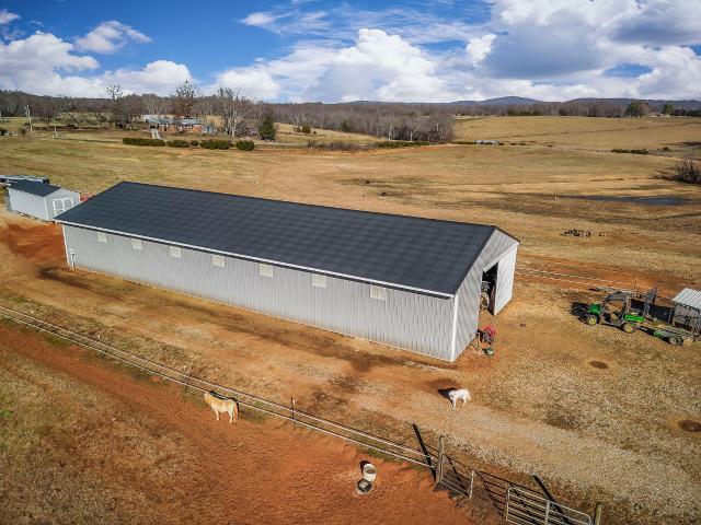 620 Roberts Cemetery Rd, Walling, TN 38587 | MLS #3066