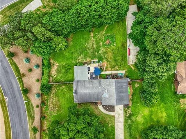 620 Ravenwood Drive