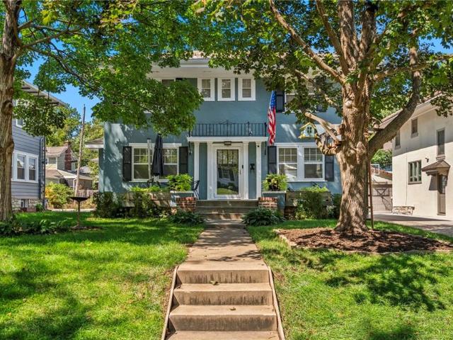 620 W 60th Terrace