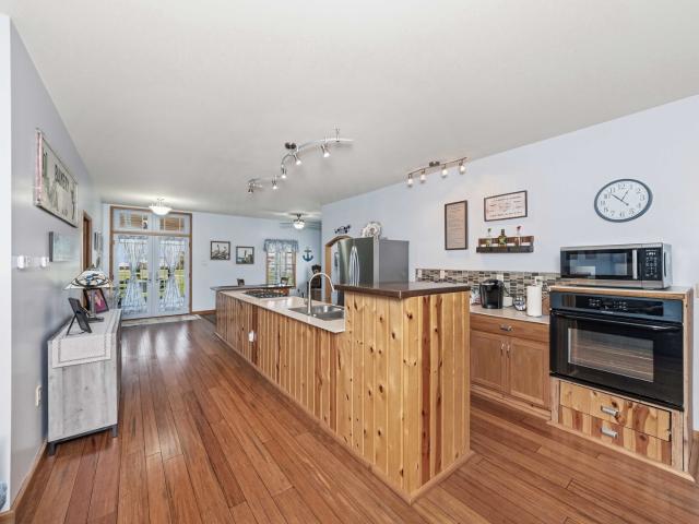 620 W 6th Street