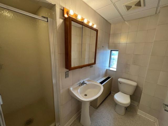 620 W. Belmont 2 Bedroom Apartment for Rent at 620 W Belmont Ave, Chicago, IL 60657 Lakeview