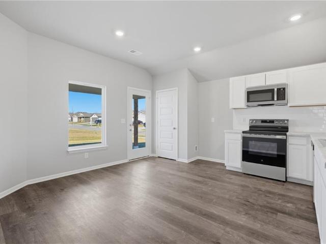 620 W Bluebird Street