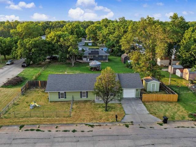620 W Hamilton Ave, Salina, KS 67401