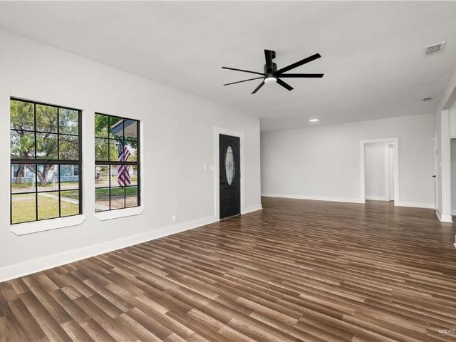 620 W Hill Drive W