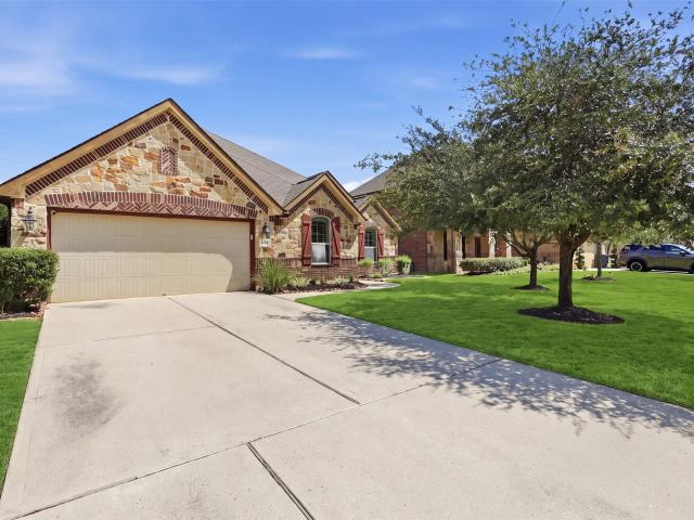 6214 Pinewood Heights Drive