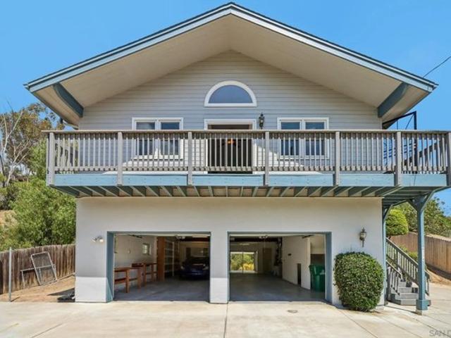 6214 Radio Dr, San Diego, CA 92114