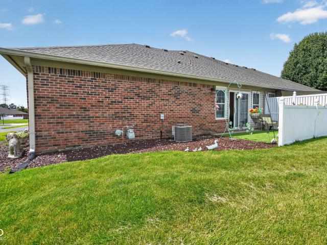 6214 Robinwood Lane