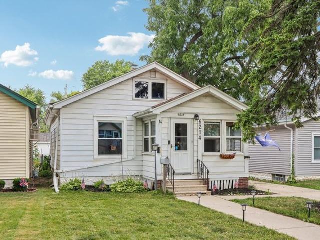 6214 W Stevenson St, Milwaukee, WI 53213
