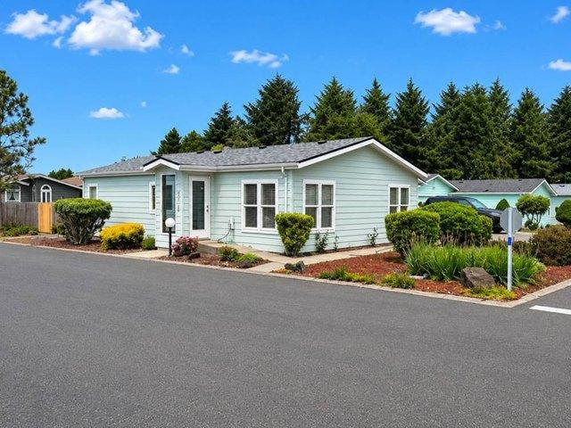 6215 NE Evergreen Ln Unit 130, Newport, OR 97365