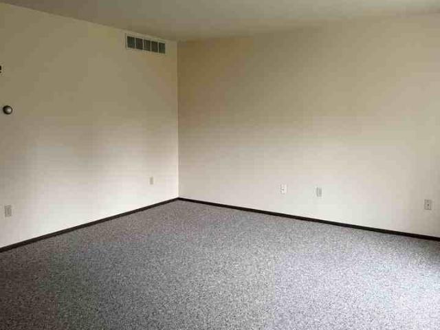 6215 Normandy Drive 2 Bedroom Apartment for Rent at 6215 Normandy Dr, Saginaw, MI 48638