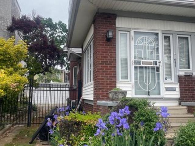 6215 Christian St SW, Philadelphia, PA 19143