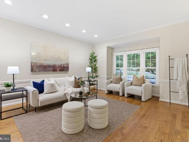 6215 Knolls Court