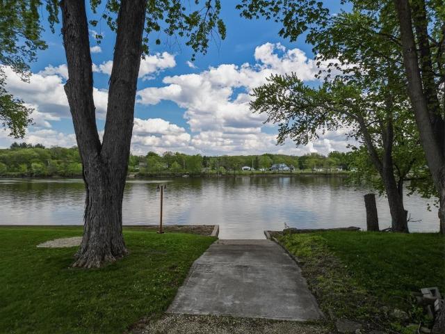 6215 River Drive