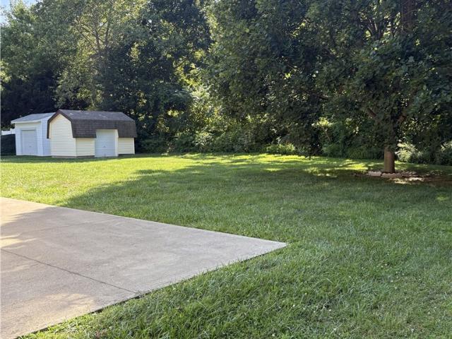 6215 Robinhood Lane