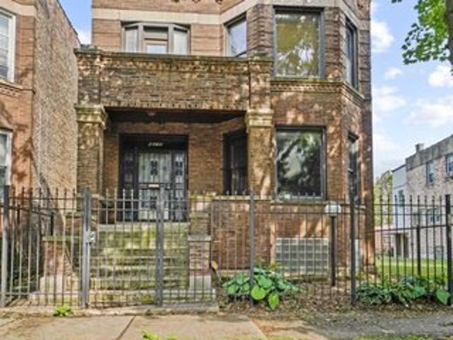 6215 S Evans Ave, Chicago, IL 60637