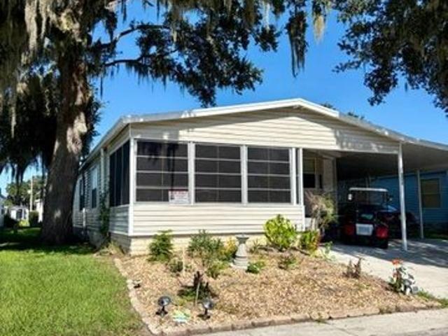 6215 Utopia Dr, Zephyrhills, FL 33540