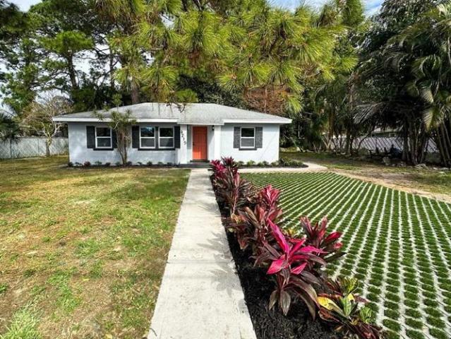 6215 58th Ave N, Saint Petersburg, FL 33709