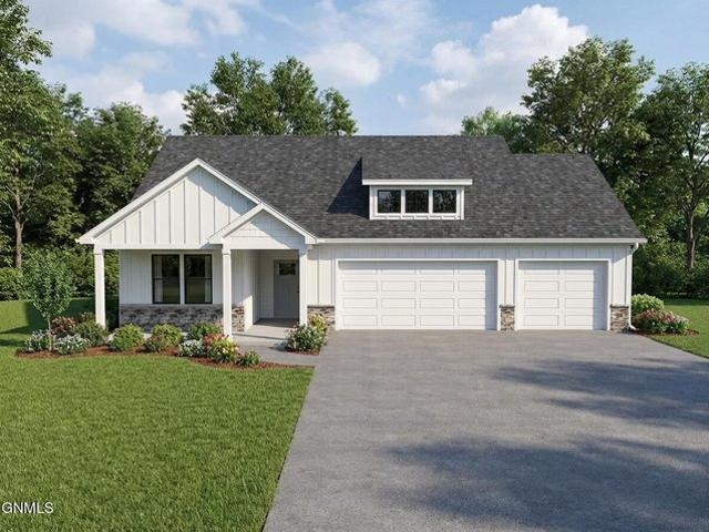 6216 Davies Dr, Bismarck, ND 58503
