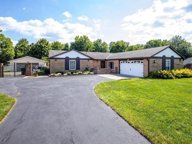 6216 Vineyard Trce, Amelia, OH 45102