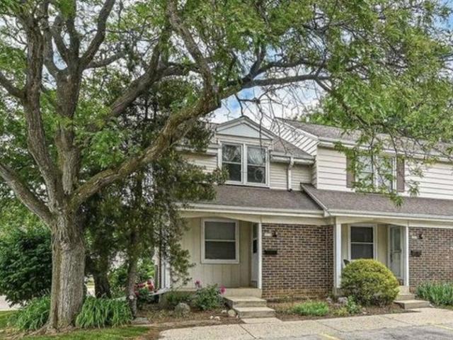 6216 W College Ave, Greendale, WI 53129