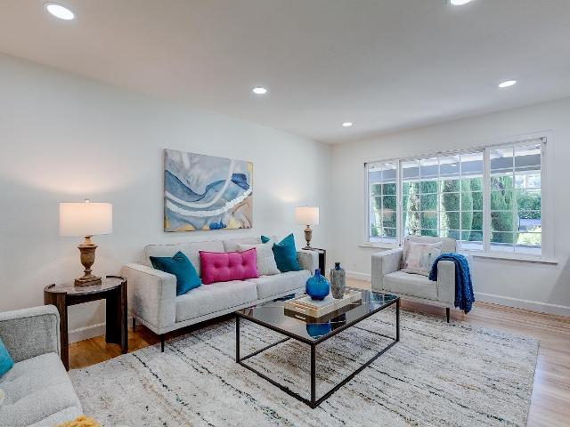 6217 Hopi Court
