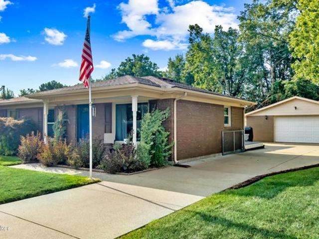 6217 Lynnchester Dr, Louisville, KY 40219
