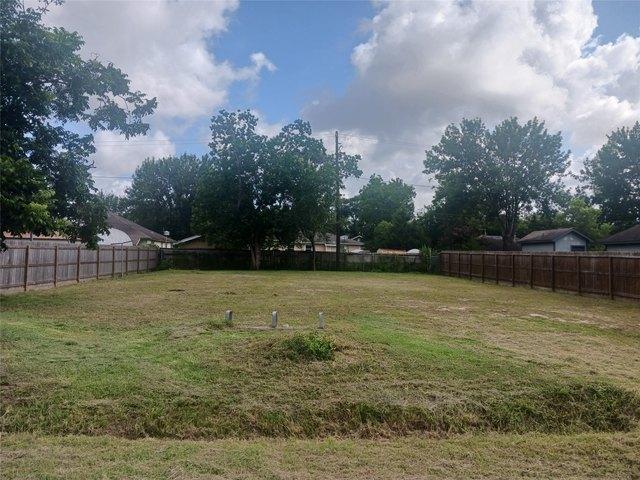 6217 Willow Dale St, Houston, TX 77087