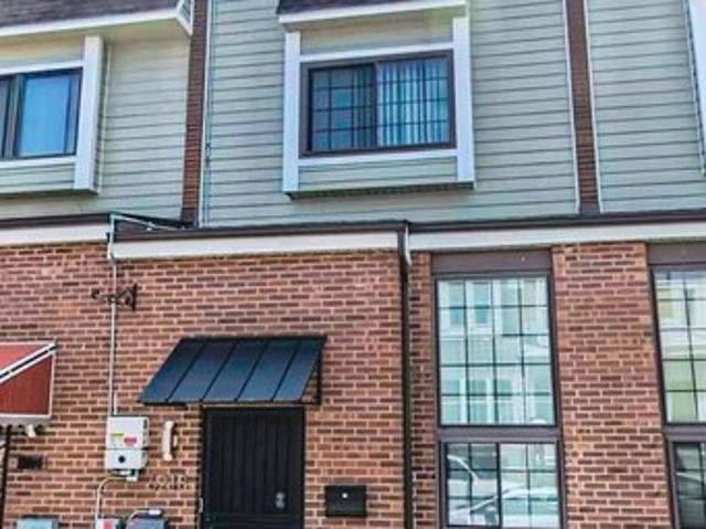 6218 Pine St, Philadelphia, PA 19143