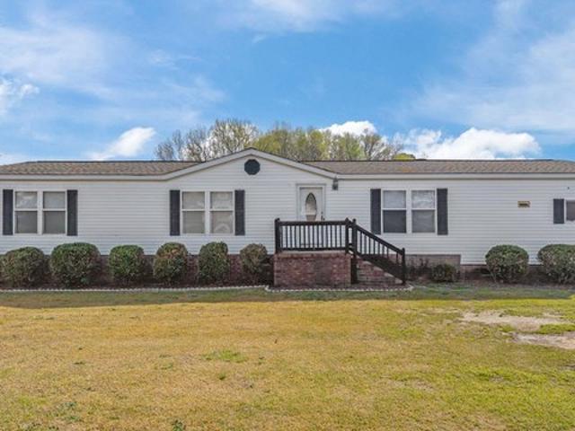 6218 Stableback Rd, Elm City, NC 27822