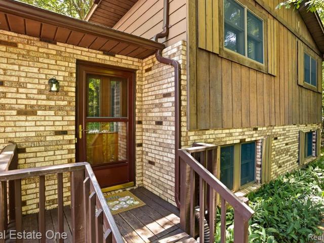 6218 Sturgeon Creek Pkwy
