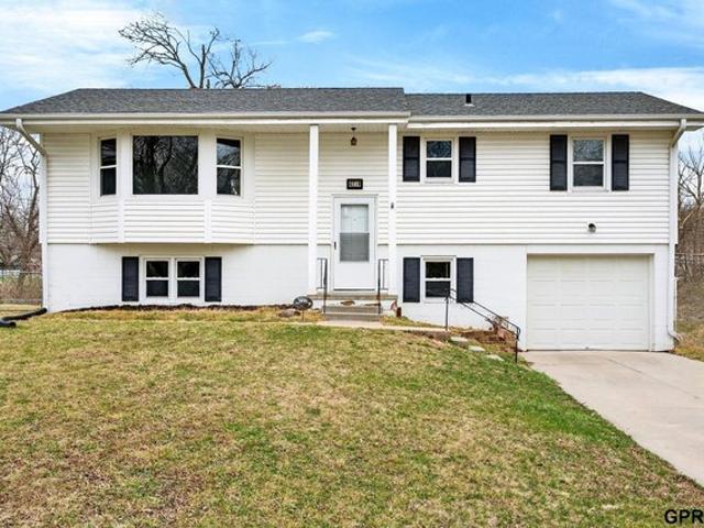 6219 N 66th St, Omaha, NE 68104