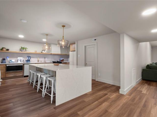 6219 Cedar Lane