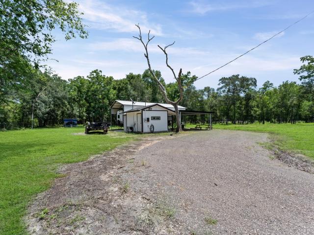 6219 Davis Rd