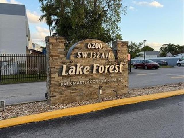 6219 SW 131st Pl Apt 204, Miami, FL 33183
