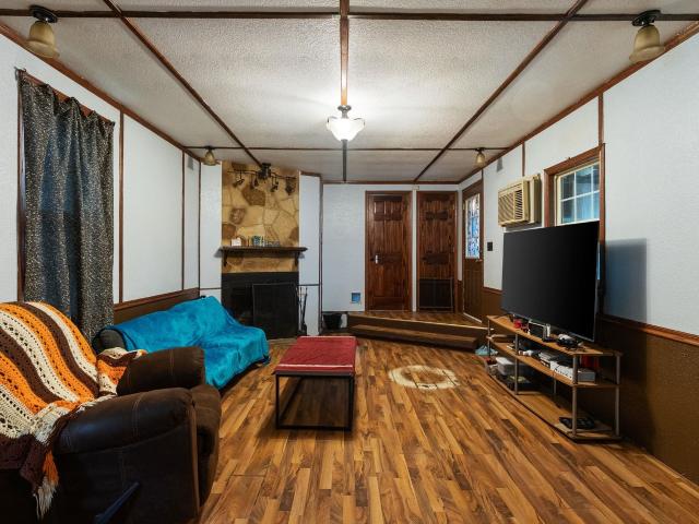 6219 S Highway 51