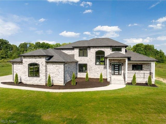 6219 Tim Dr, Wadsworth, OH 44281