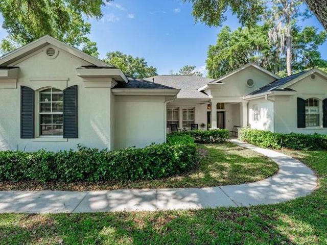 6219 Wild Orchid Dr, Lithia, FL 33547