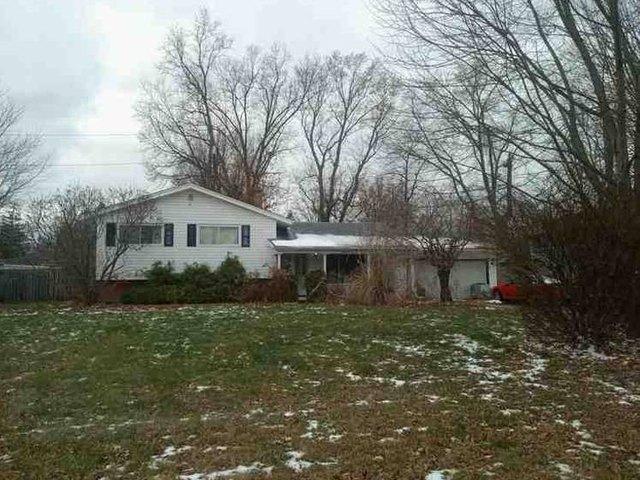 6210 Meadowbrook Dr, Mentor, OH 44060