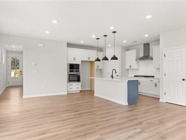 6210 Molo Lane 657