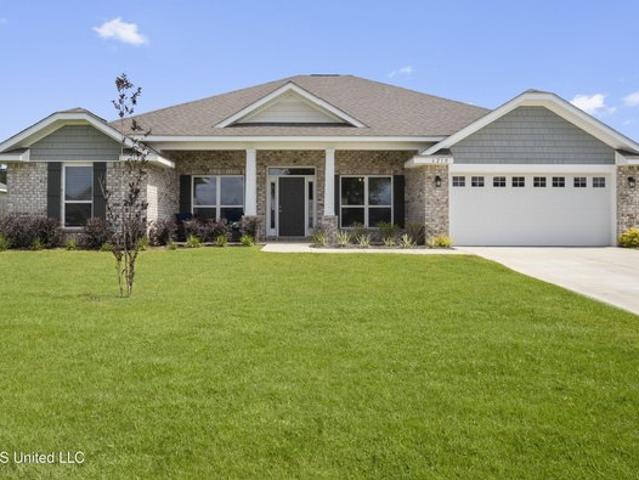 6210 Diamond Ln, Biloxi, MS 39532