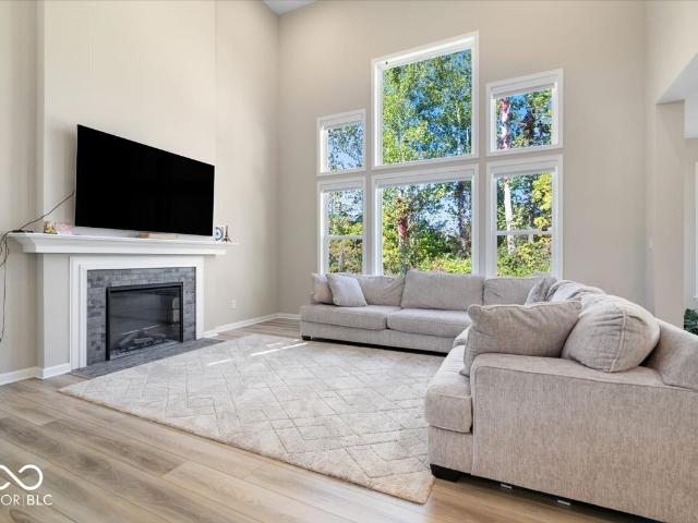6210 Shallow Creek