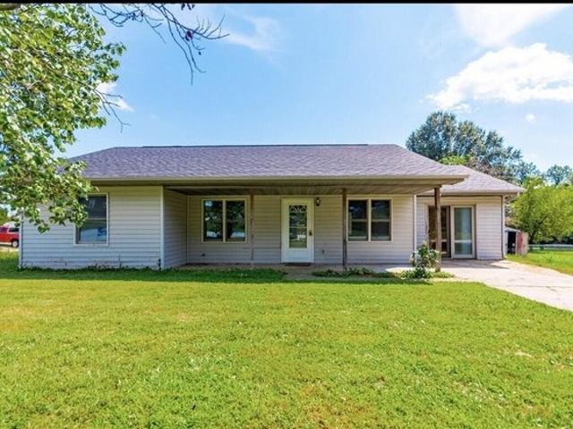 62113 Janet Blvd, California, MO 65018