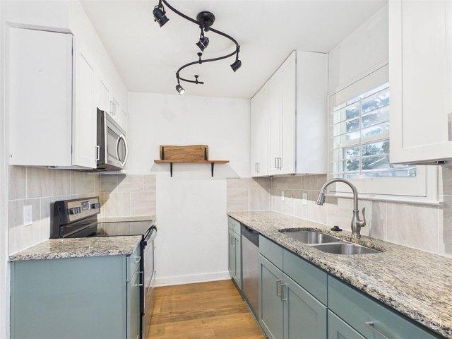 6211 Manor Rd Apt 107, Austin, TX 78723