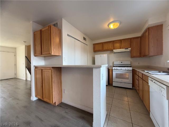 6211 Meadowhaven Lane