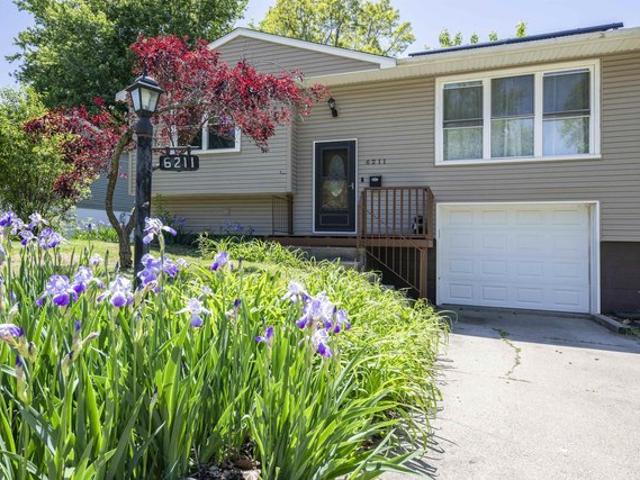 6211 N Upland Ter, Peoria, IL 61615