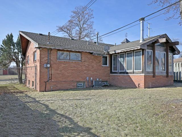 6211 Brooklyn Drive